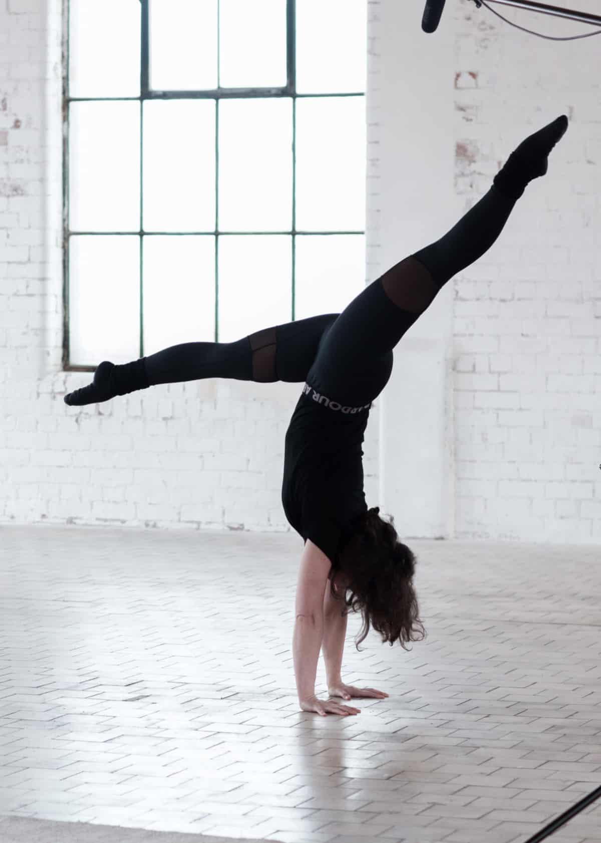 60s Handstand Hold Online Program - Handstand Factory