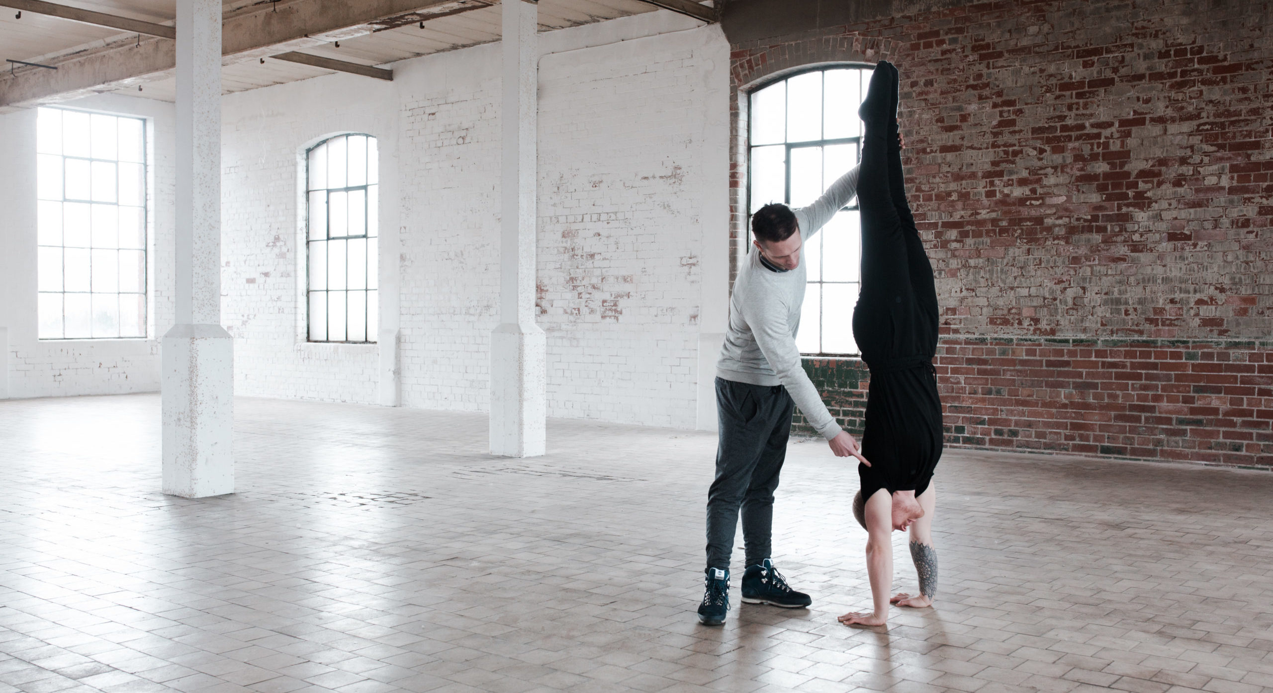 Handstand Factory | Learn the Art of Handbalancing Online
