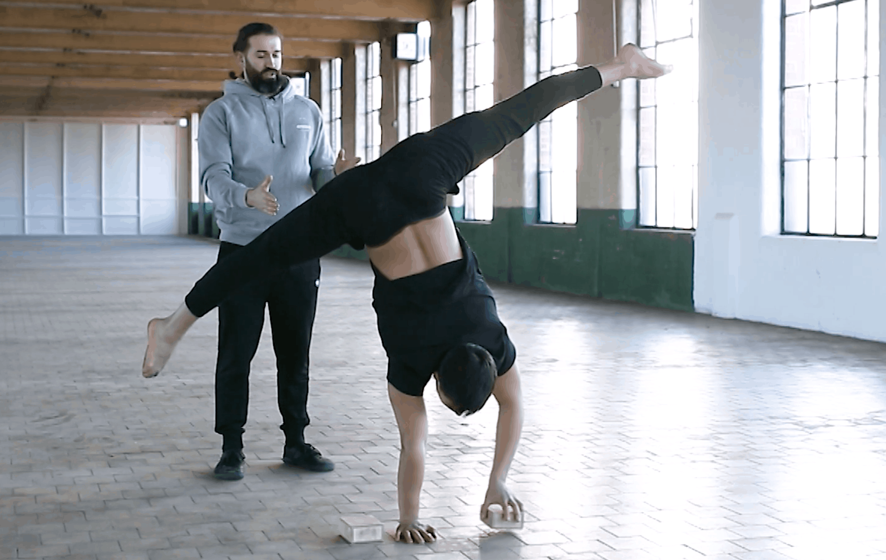 Handstand Factory | Learn the Art of Handbalancing Online