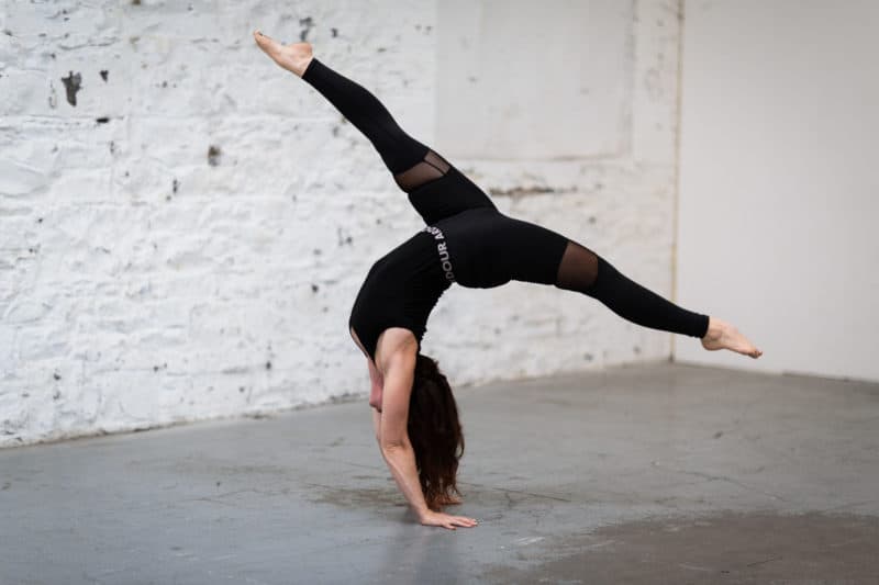 Handstand Factory | Learn the Art of Handbalancing Online