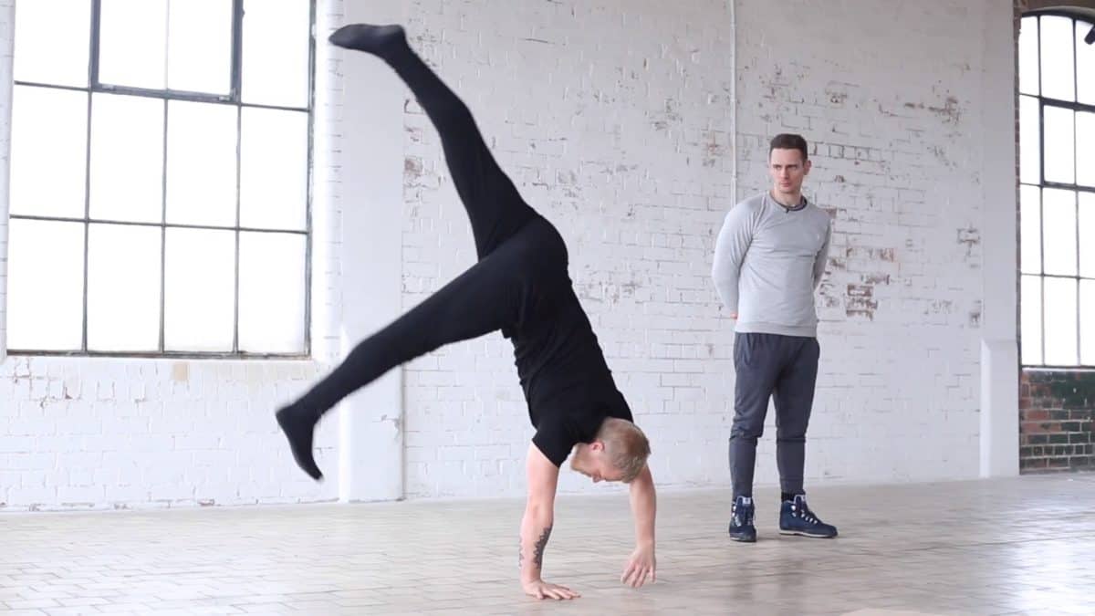 Handstand with Confidence