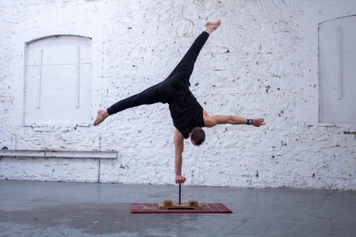 One Arm Handstand Shapes Online Program - Handstand Factory